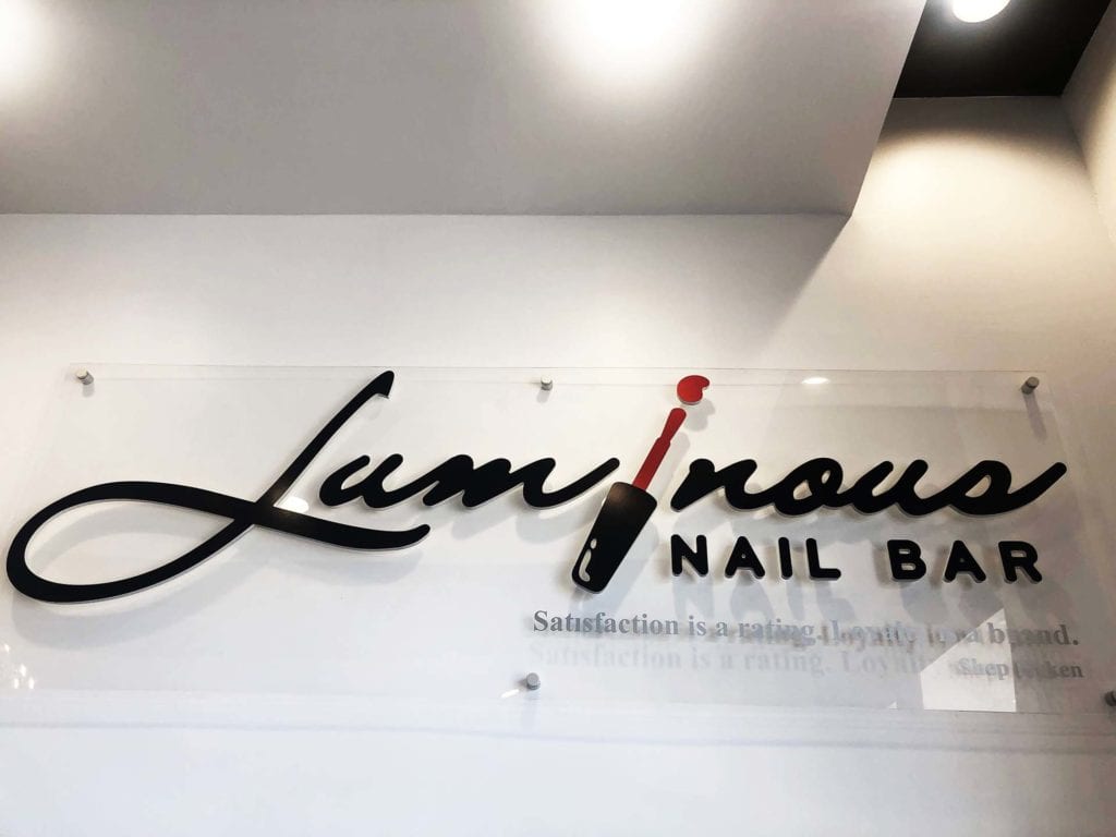 Showcase | Luminous Nail Bar